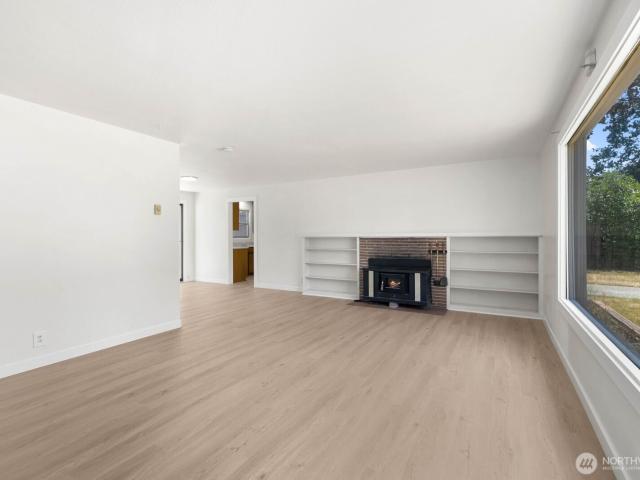 31 Crescent Cir SW