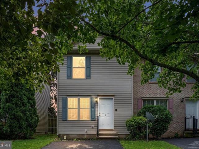 31 Dorothy Ct, Inwood, WV 25428