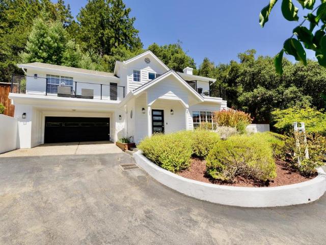 31 Dunslee Way