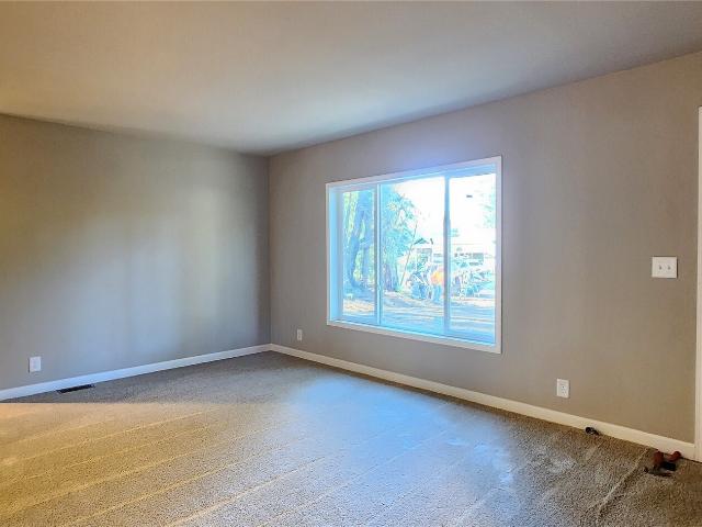 31 E Dabob Drive N