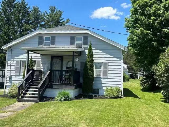 31 E VINE ST, PORT ALLEGANY, PA 16743 Single Family Residence.
