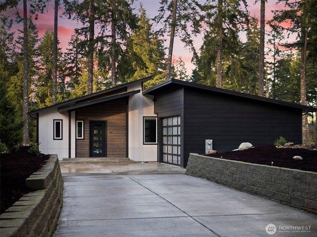 31 E Westwood Ln E, Union, WA 98592
