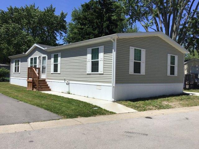 31 E Woodside Ter, Holland, OH 43528
