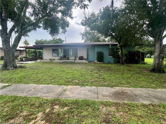 31 E Wolf St, Avon Park, FL 33825
