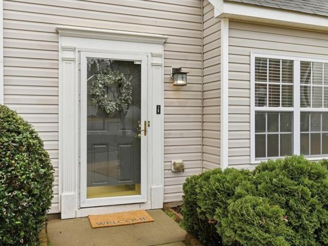31 Edgebrook Cir, Durham, NC 27703