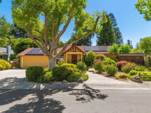 31 Elliot Dr