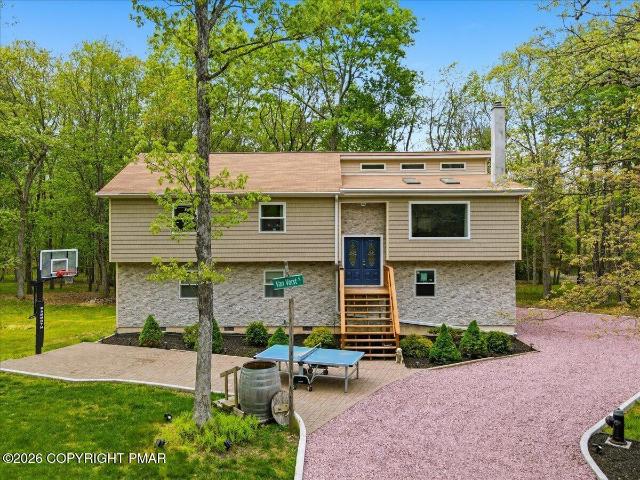31 Emerson Way
