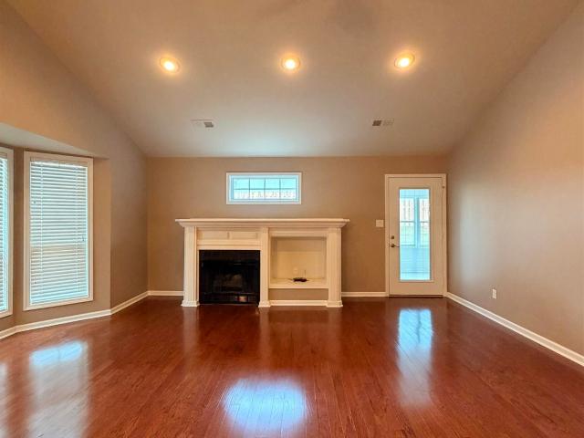31 Enclave Circle