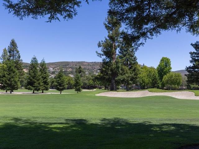 31 Fairways Dr, Napa, CA 94558