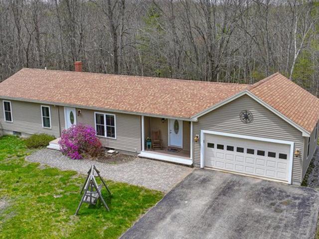 31 Frost Hill Rd, Norway, ME 04268
