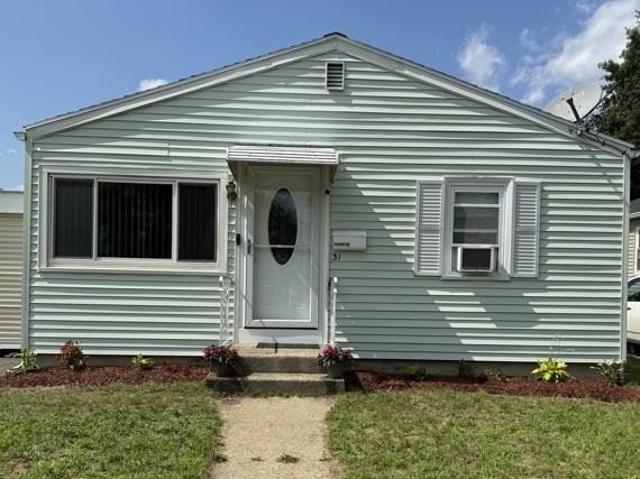 31 Funston Ave, Providence, RI 02908