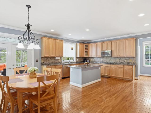 31 Garnet Way