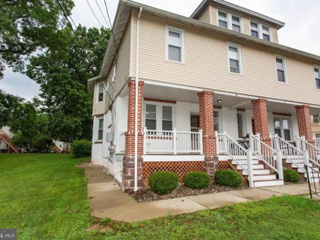 31 Glenwood Ave #1, Collegeville, PA 19426
