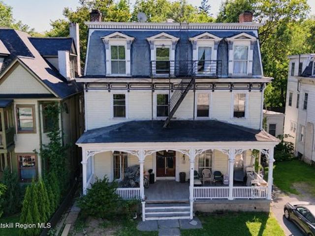 31 Green St, Kingston, NY 12401