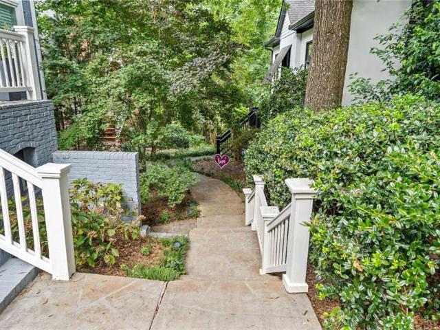 31 Greenland Trce, Atlanta, GA 30342 | MLS #7719 | Compass