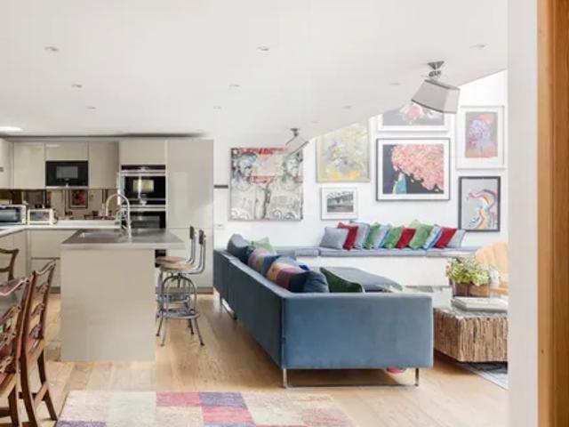 31 Gunter Grove, Lot's Village, London, SW10 0UN, United Kingdom | 3 bed townhouse for rent #154592406 | Rentberry