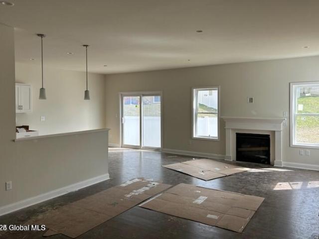 31 Harbor Ln, Colonie, NY 12047 | MLS #202611