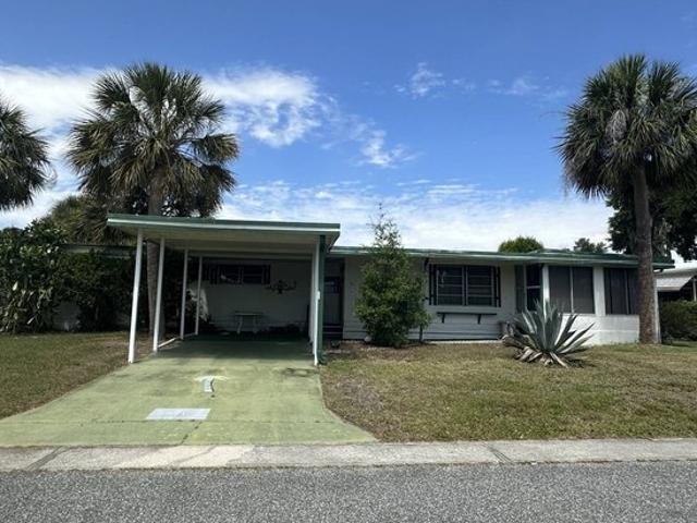 31 Hawaiian Way, Leesburg, FL 34788