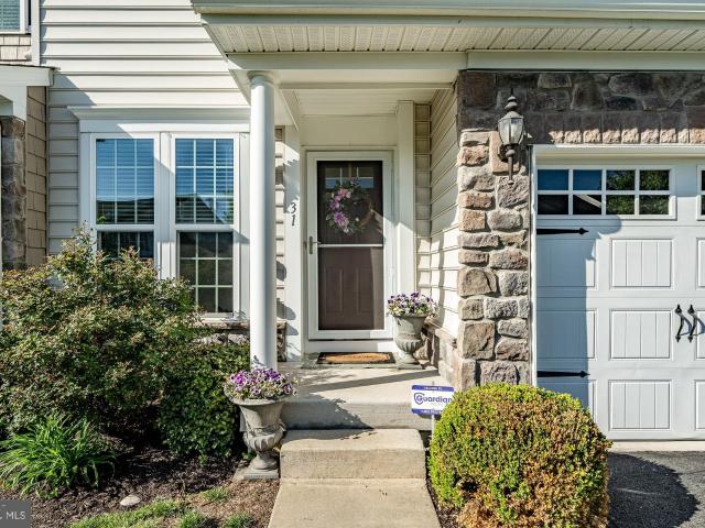 31 Hawkswell Cir, Oreland, PA 19075 | MLS #PAMC2177 | Compass