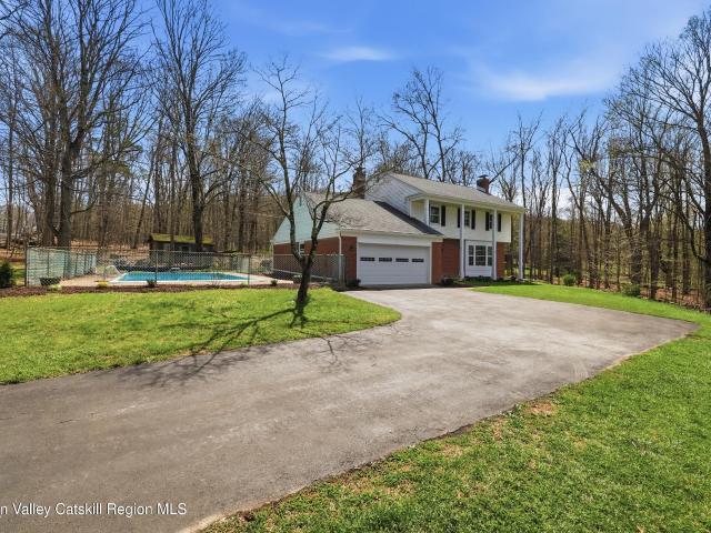 31 Hawleys Corners Road