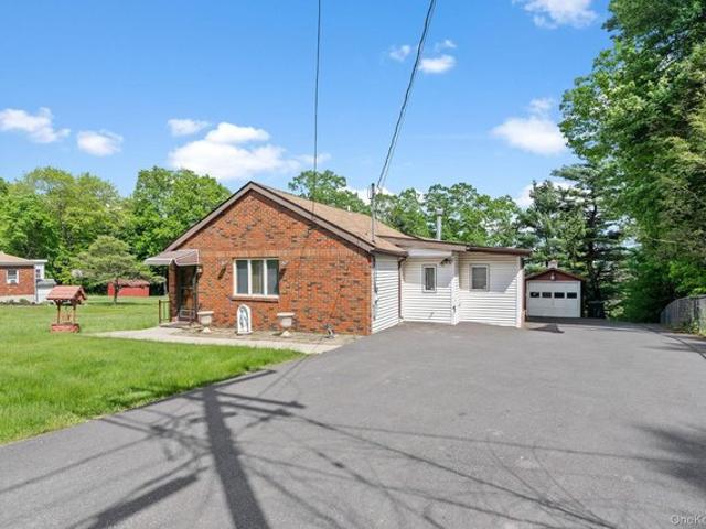 31 Highview Ter, Bloomingburg, NY 12721
