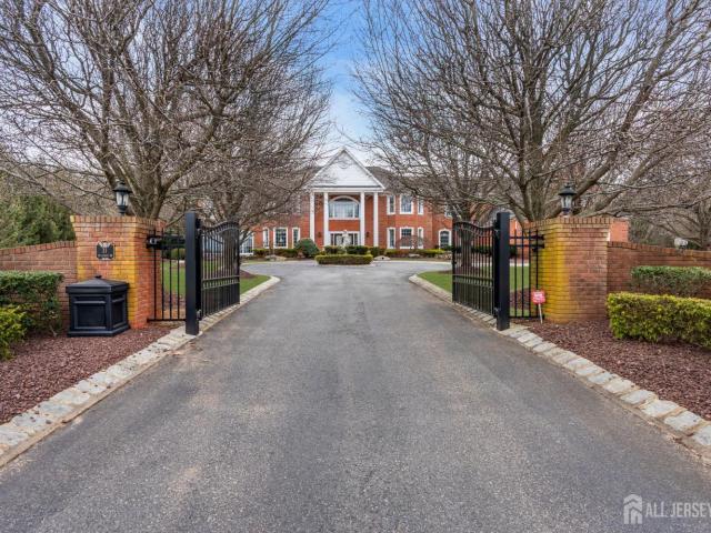 31 Hillcrest Drive