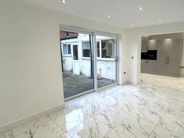 31 Holbeche Road, Sutton Coldfield, B75 7LL, United Kingdom | 3 bed duplex for rent #130892290 | Rentberry