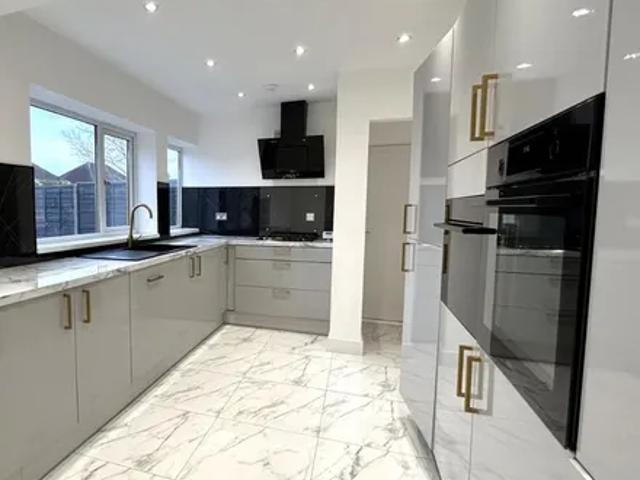 31 Holbeche Road, Sutton Coldfield, B75 7LL, United Kingdom | 3 bed duplex for rent #130892290 | Rentberry