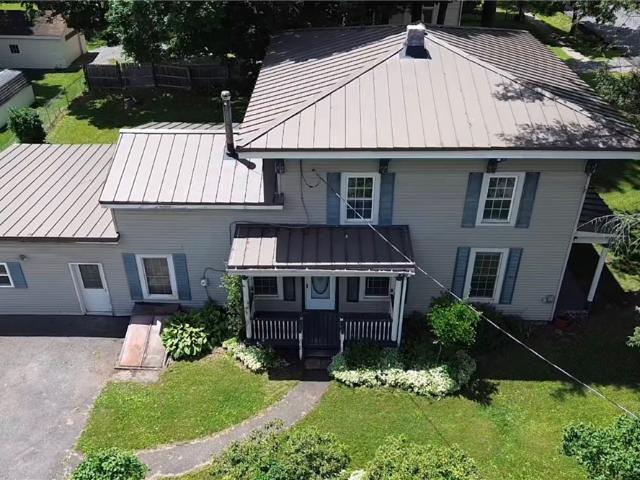 31 Hollister Street
