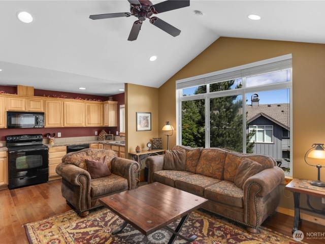 31 Keystone Lane # 2