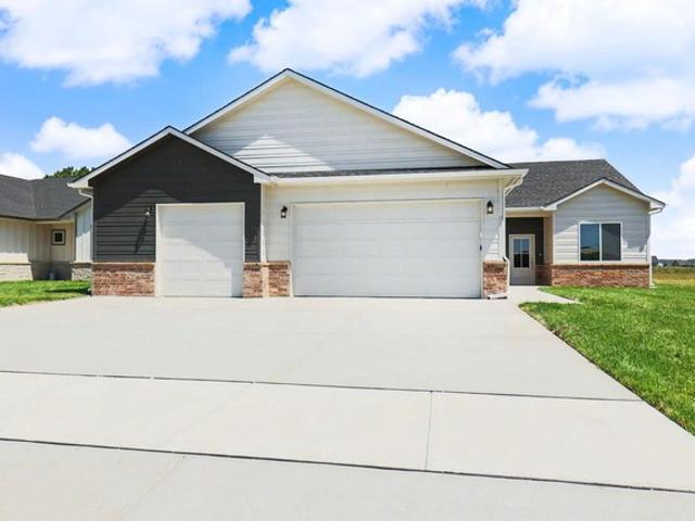 31 Kingdom Cir, Goddard, KS 67052