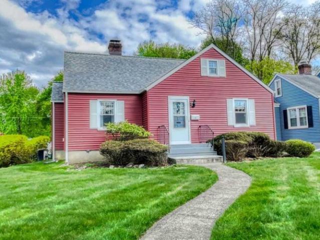 31 Kingston Ave, Poughkeepsie City, NY 12603