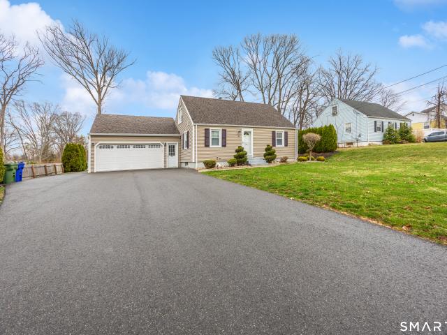 31 Kiefer Rd, Southington, CT 06489 | MLS #24163 | Compass
