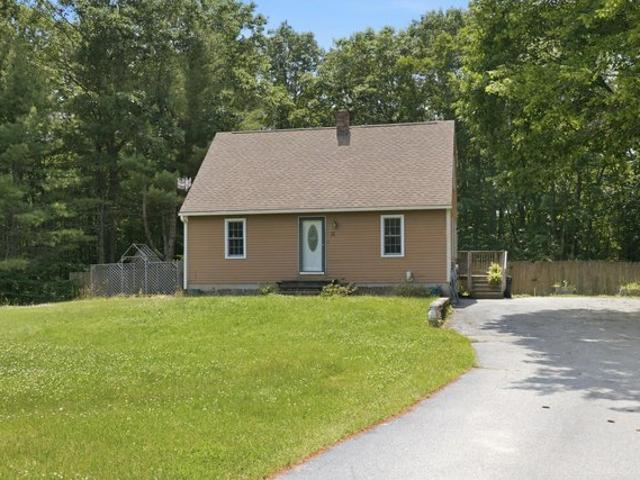 31 Kolbe Dr, Waterboro, ME 04087