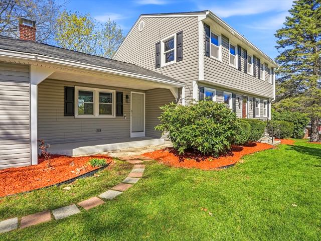 31 Lexington Rd, Shrewsbury, MA 01545 | MLS #73508 | Compass