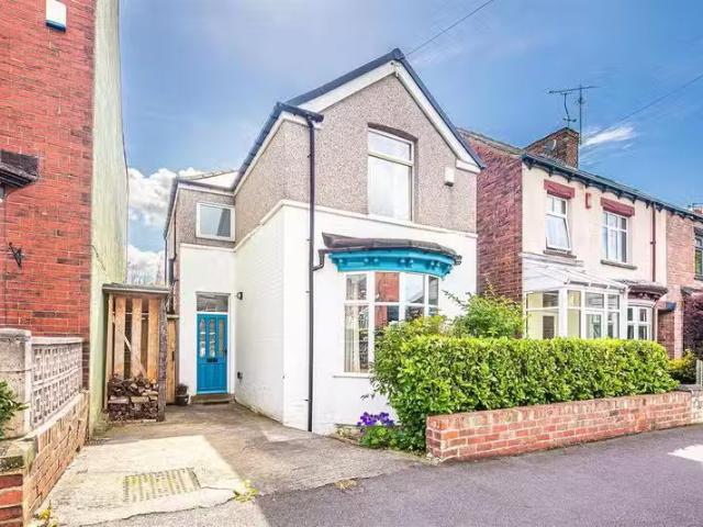 31 Linscott Road, Woodseats, S8 0HF 4 bed detached house for s.