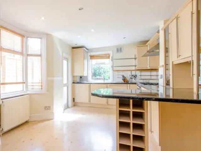 31 Liddington Road, London, E15 3PL, United Kingdom | 4 bed house for rent #166059195 | Rentberry