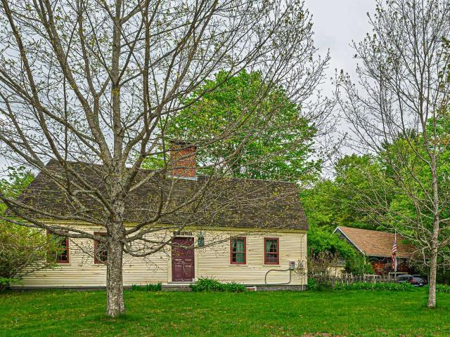 31 Long Hill Road