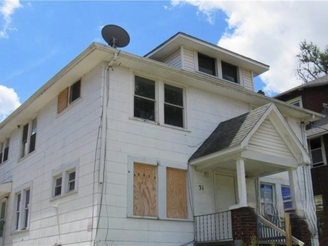 31 McNaughton St, Akron, OH 44305