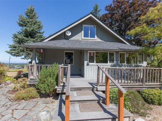 31 McFarland Dr, Sequim, WA 98382