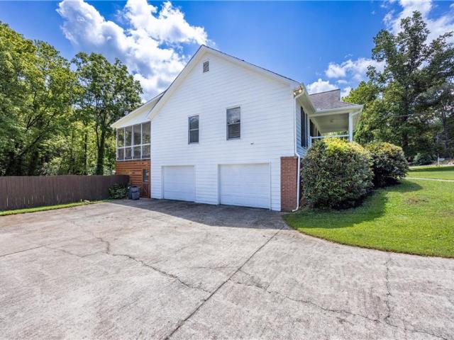 31 Mcwhorter Street