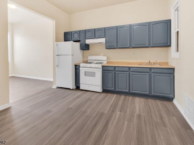 31 Martin Luther King Dr, Unit 2, Jersey City, NJ 07305 | MLS #4019