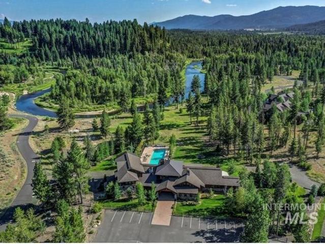 31 Moonflower Ct, McCall, ID 83638