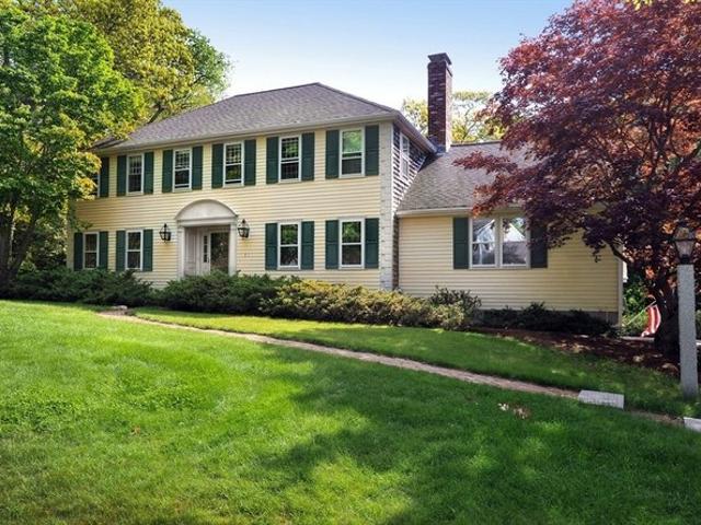 31 Myers Farm Rd, Hingham, MA 02043