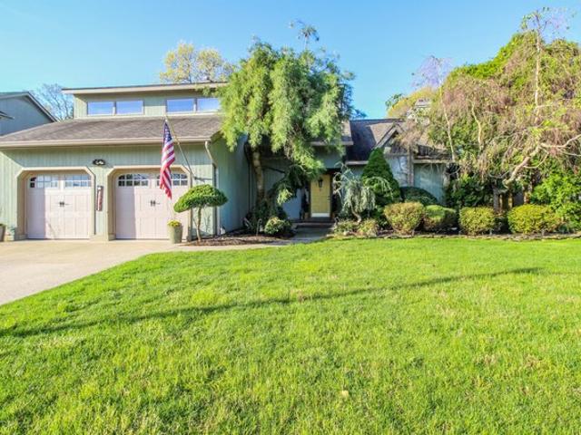 31 N Cherokee Ln, Brick, NJ 08724
