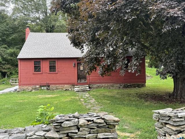 31 N Stonington Rd, Stonington, CT 06355