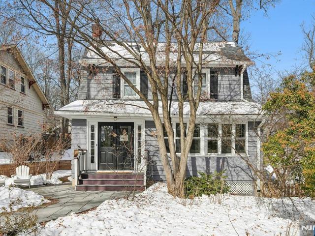 31 Nassau Road
