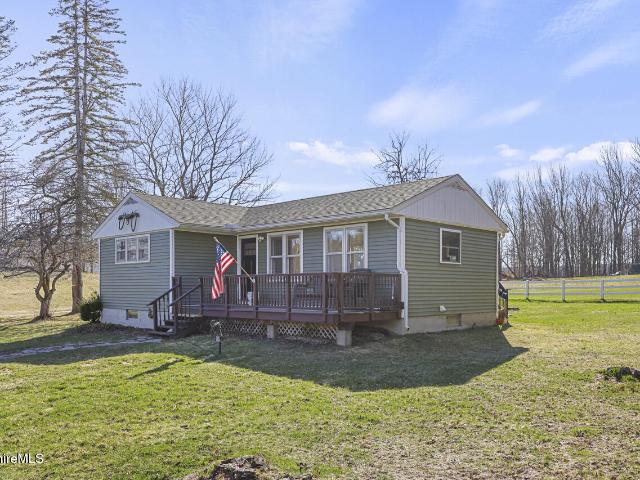 31 New Windsor Rd, Hinsdale, MA 01235 | MLS #249187 | Compass
