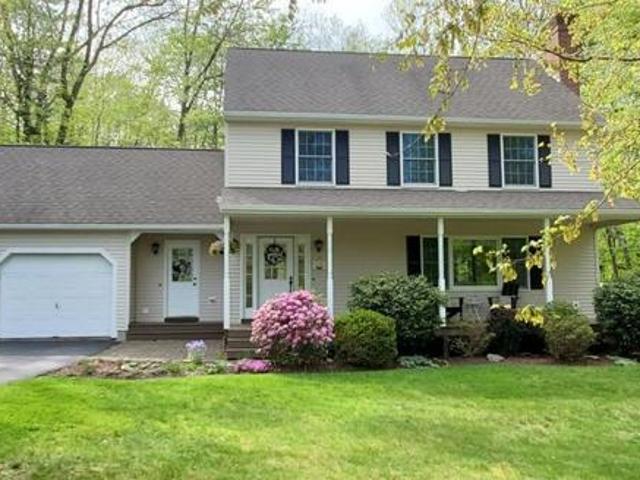 31 Oak Leaf Circle, Coventry, CT 06238