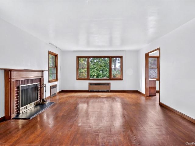 31 Orchard Farm Road